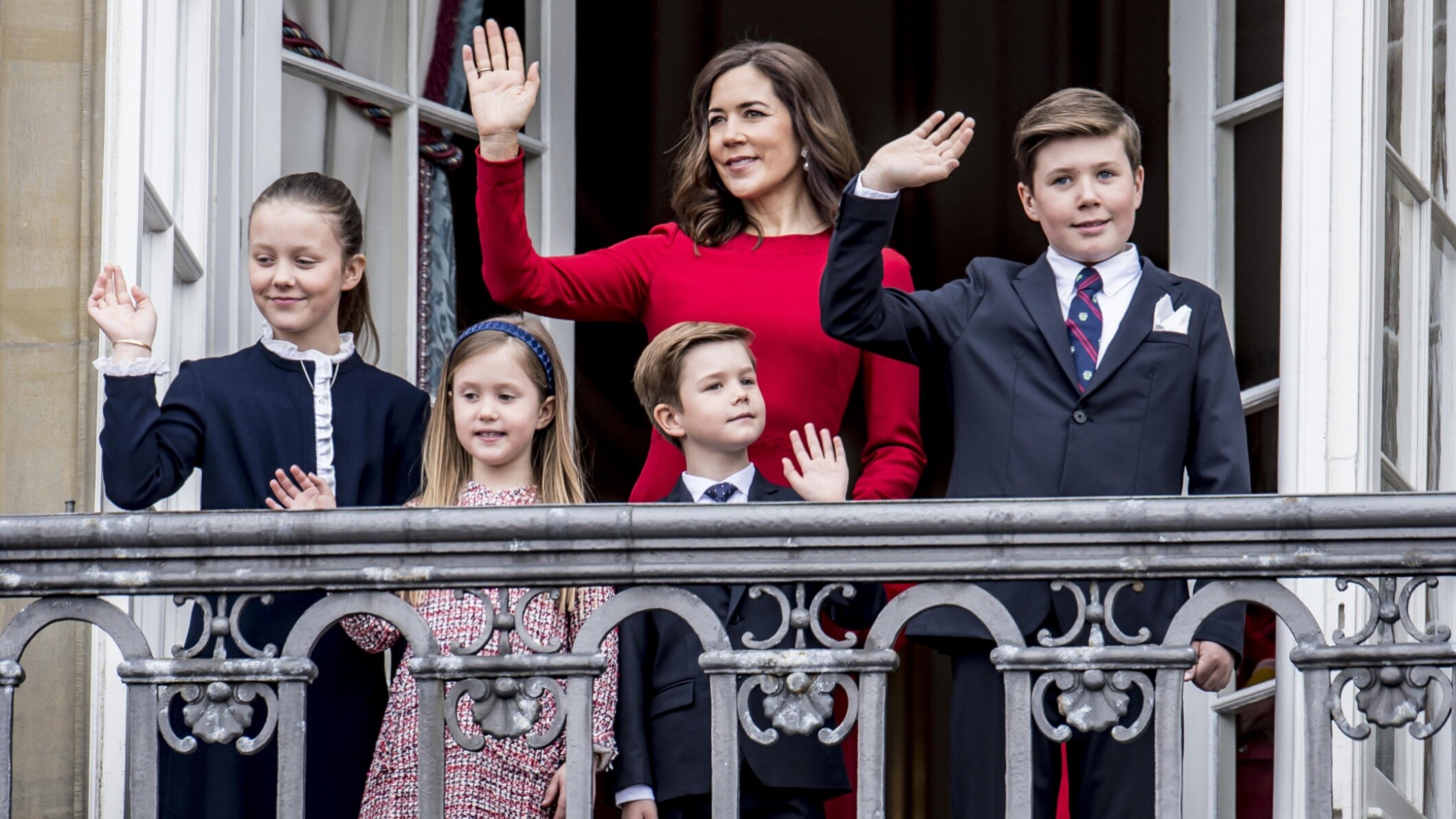 Se Billederne Prinsesse Isabella Fylder 11 år Indland Dr