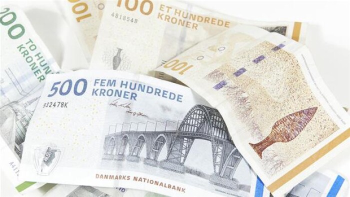 Nationalbanken kæmper: Udenlandske opkøb presser den danske krone | Penge | DR