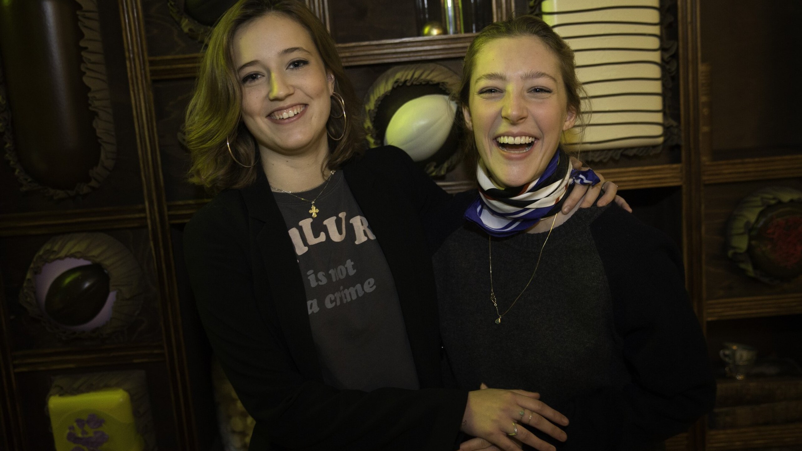 Fanny og Caroline spiller tvillinger i 'Den Anden Verden': Vi er blevet ...