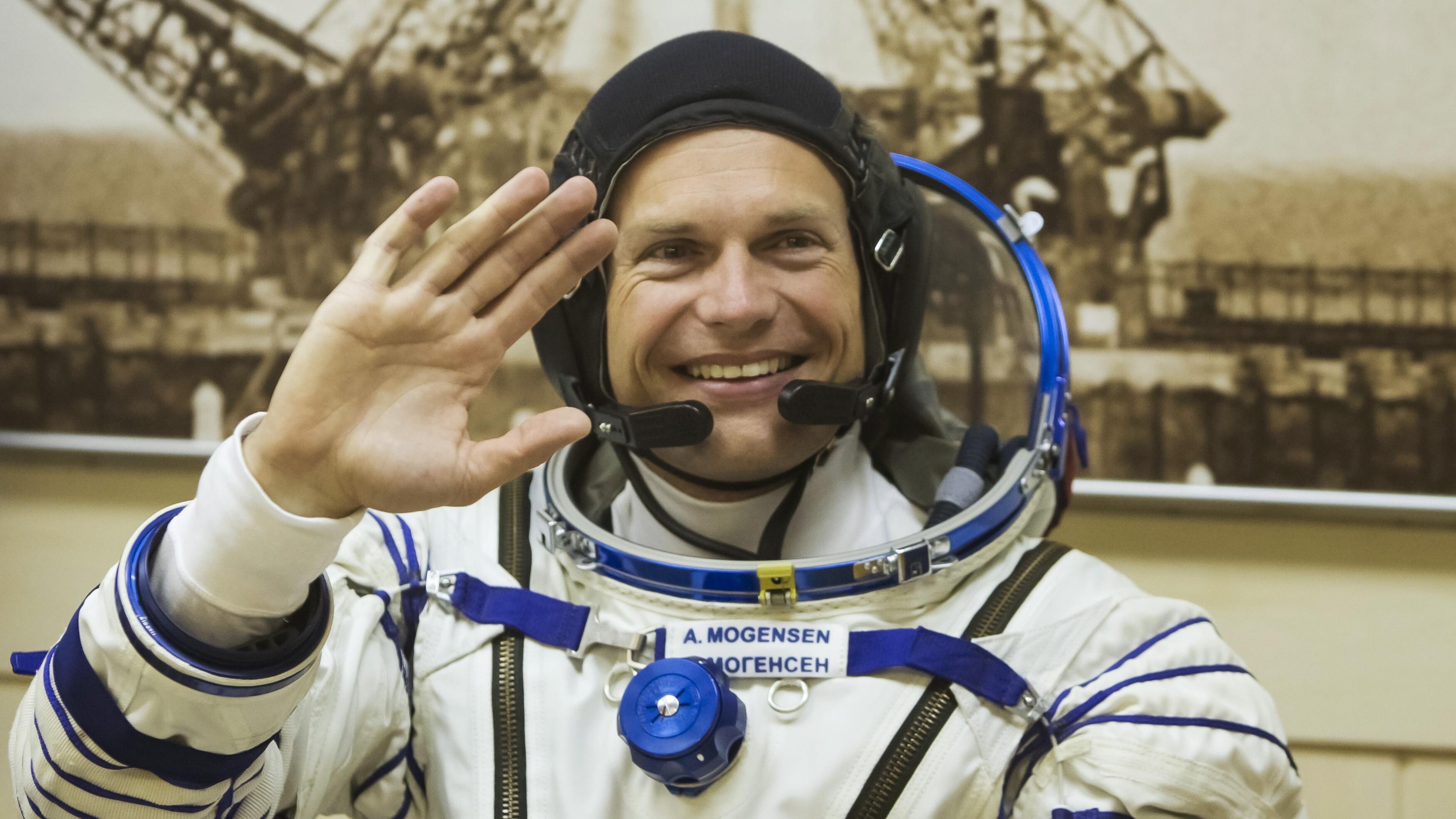 Andreas Mogensen sigter efter rejse til Månen | Viden | DR