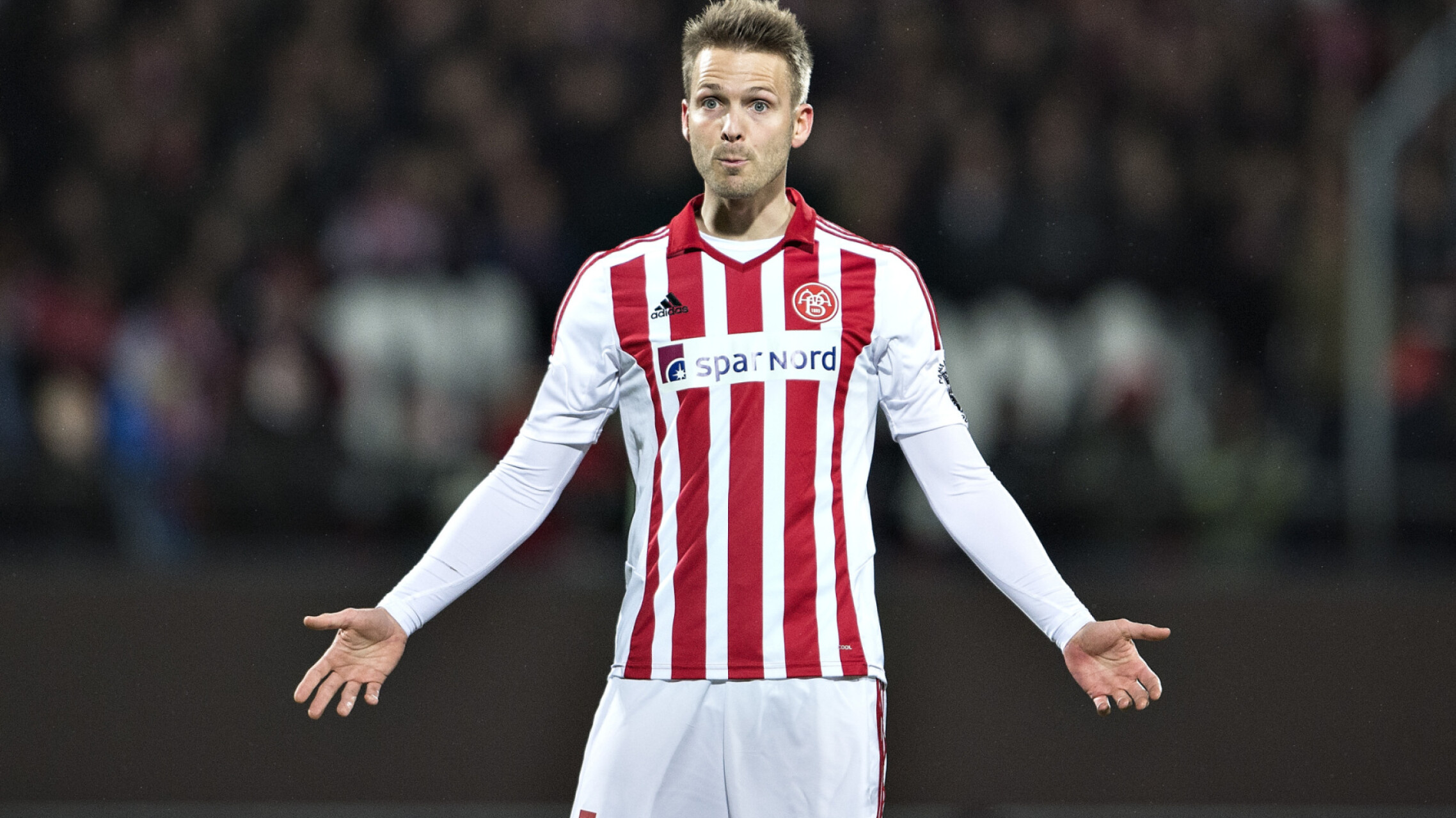 OB-træner henter forsvarsprofil i AaB | Fodbold | DR