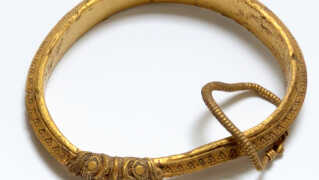 BILLEDER Se detaljerne i Danmarkshistoriens største guldskat fra ...