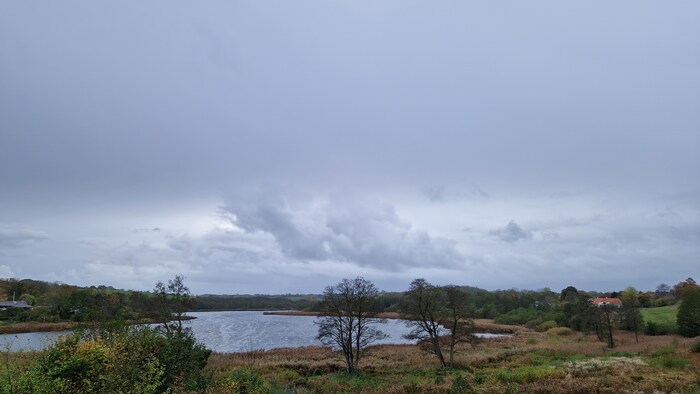 Torsdag giver tørt og gråt vejr til de fleste | Nyheder | DR