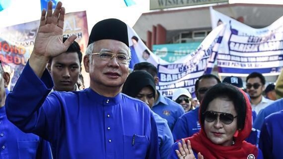 Slagen og skandaleplaget premierminister nægtet udrejse af Malaysia ...