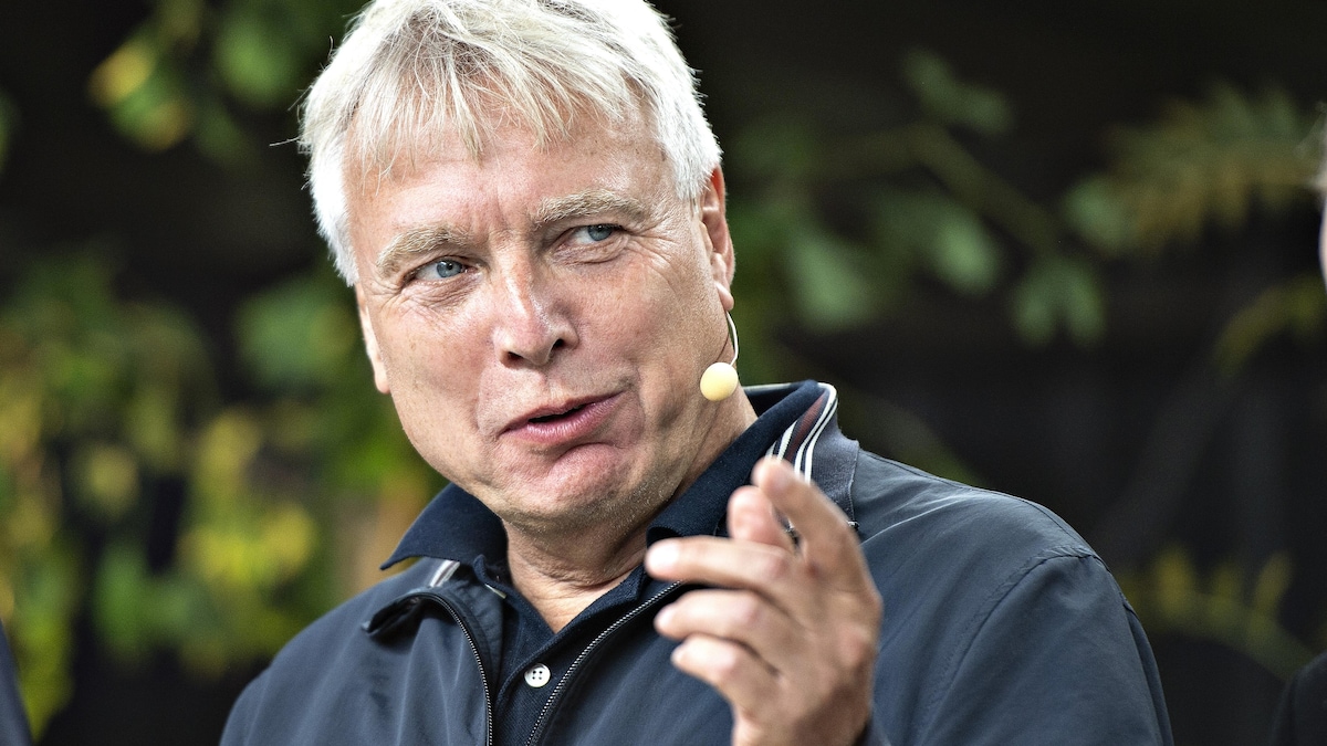 Uffe Elbæk kan sikre regeringens sundhedsreform efter valget | Politik | DR