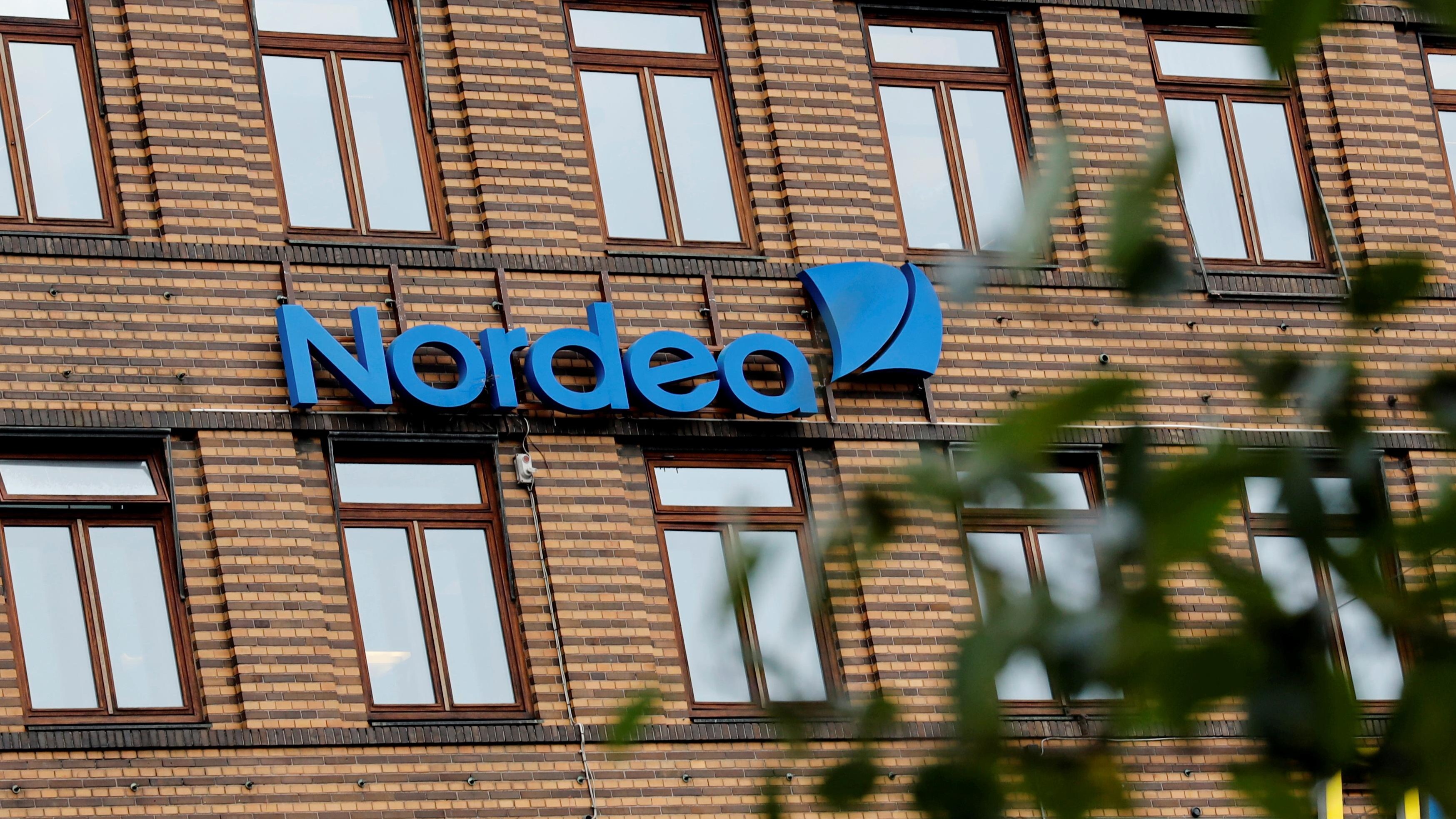 Nordea nedskriver for milliarder og varsler stor sparerunde | Penge | DR