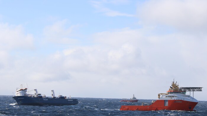 Stort skib uden mandskab risikerer at gå på grund i Norge om få timer ...