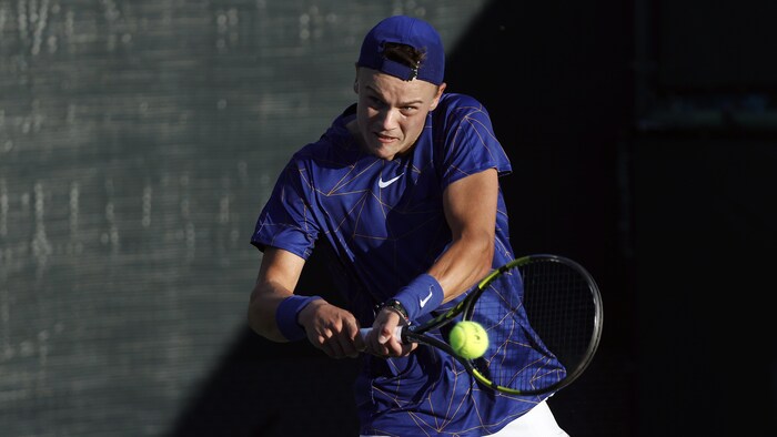 Holger Rune spiller sig videre til anden runde i Indian Wells | Nyheder | DR