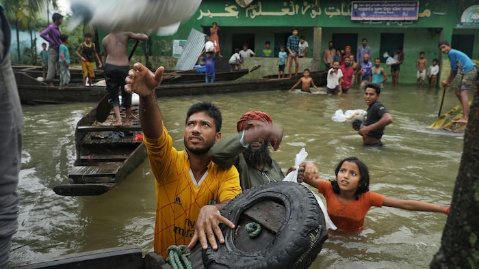 1000 milimeter regn på en dag: Mindst 116 dræbt i Indien og Bangladesh ...