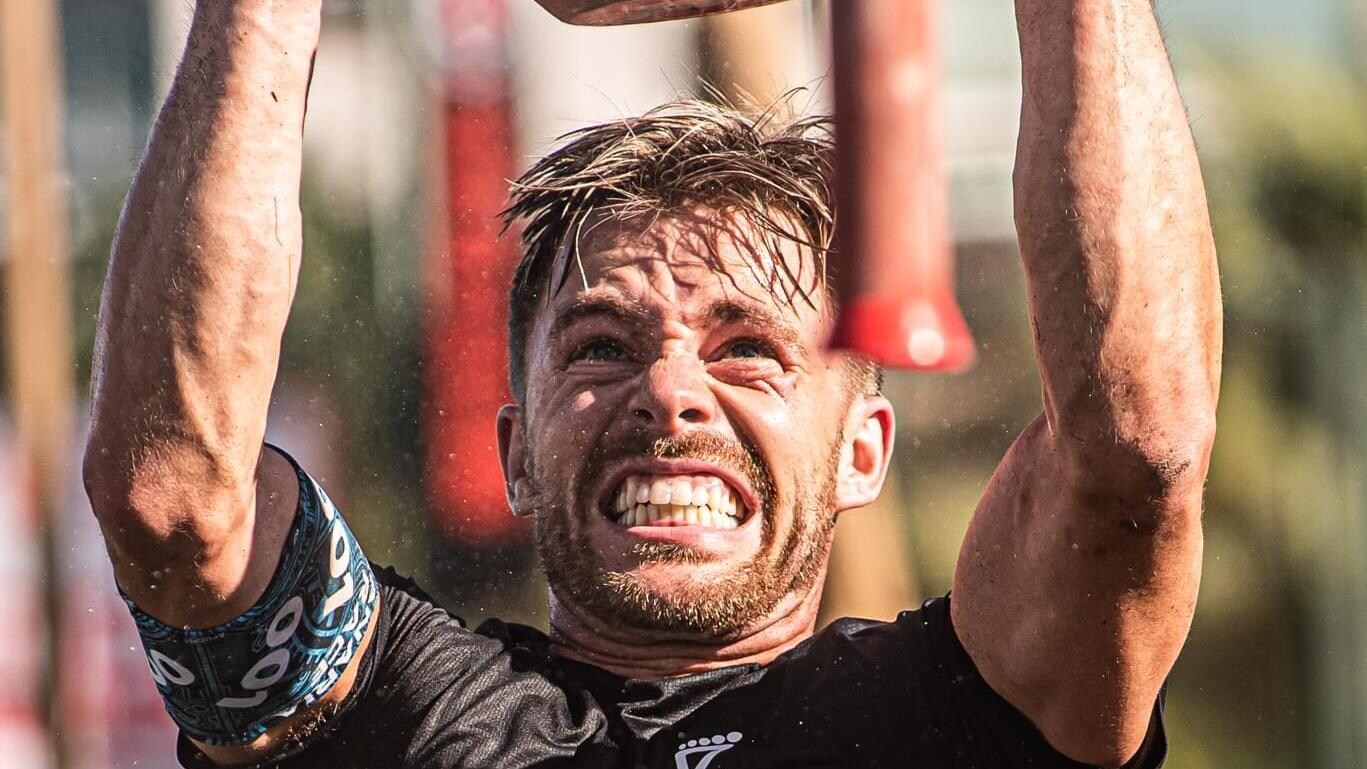 31-årige Leon kvitter karrieren på CBS for at gå all-in på nichesport ...