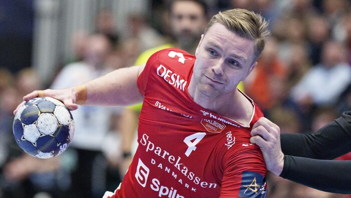 Aalborg Håndbold hiver sig tilbage på førstepladsen efter sejr over ...