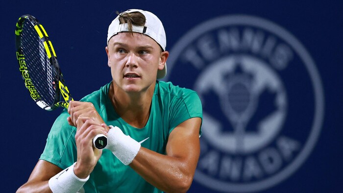 Holger Rune taber til verdens nummer 70 i canadisk turnering | Nyheder | DR