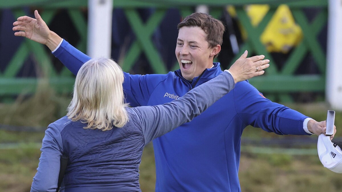 Engelsk golf-stjerne tog uforglemmelig triumf med sin mor | Golf | DR