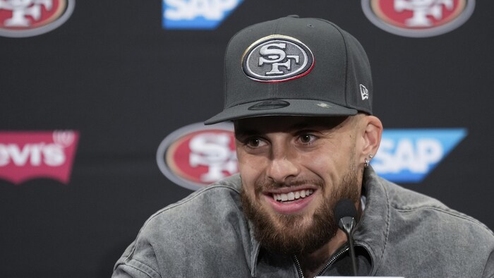 NFL-spiller skudt ned på åben gade i røveriforsøg | Kort sport | DR