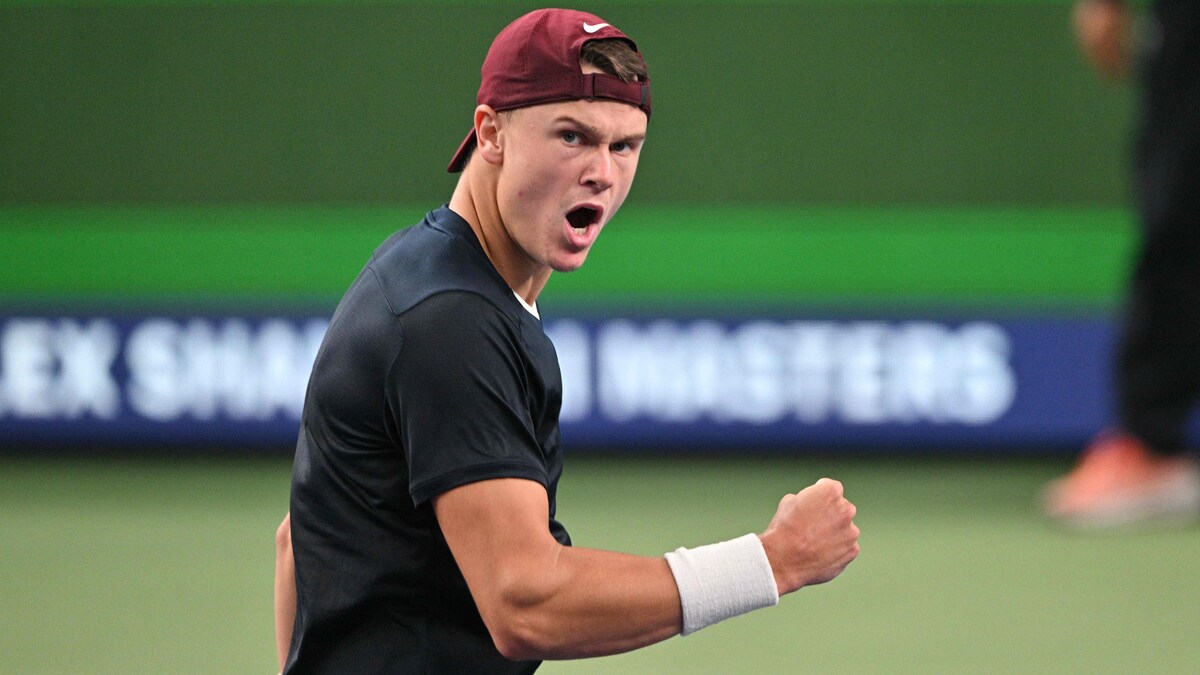 MINUT FOR MINUT: Holger Rune spiller sig videre i Kina | Tennis | DR