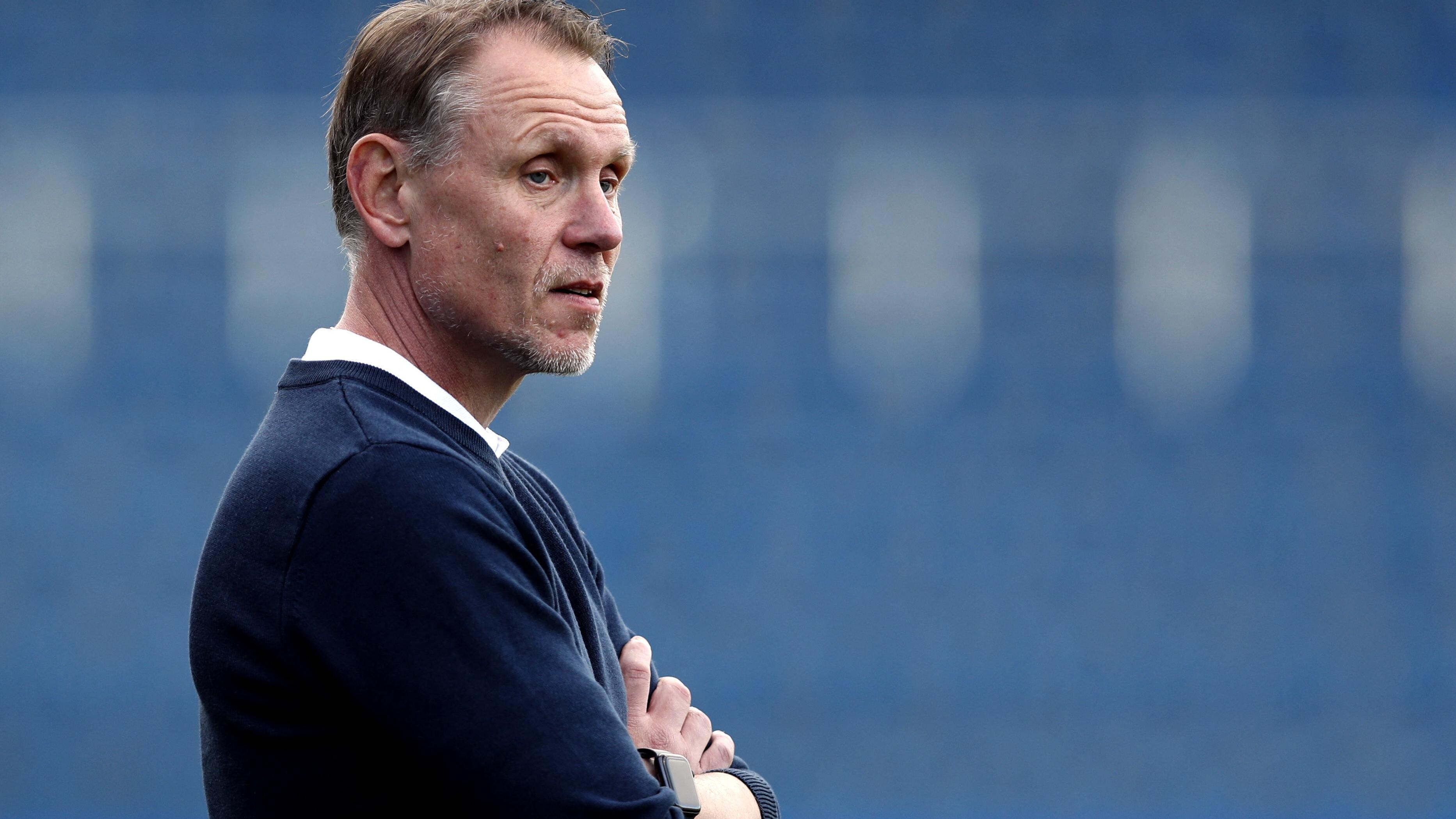 Danmark havde mulighed for to landskampe, men spiller kun én | Kvindelandsholdet | DR