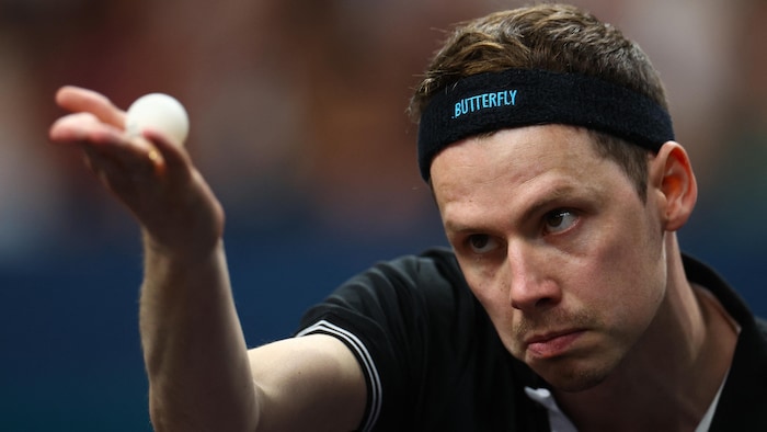 Jonathan Groth spiller sig i finale efter overlegen sejr | Kort sport | DR