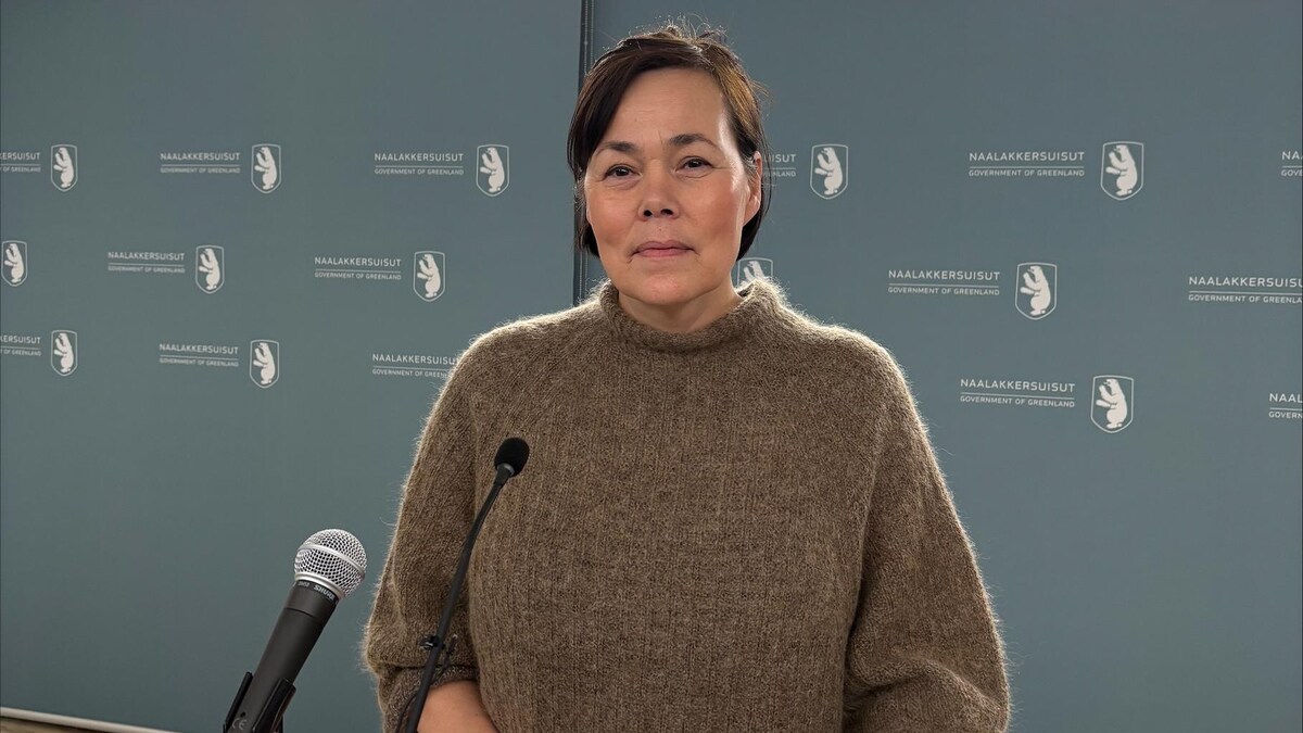 Grønlandsk minister taler til grønlænderne efter ny forsvarsaftale ...