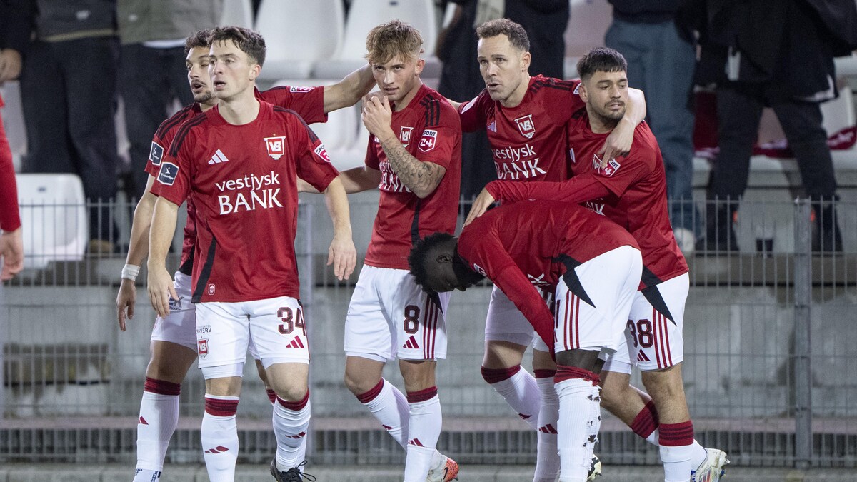 Vejle Boldklub er tilbage på danske hænder | Superliga | DR