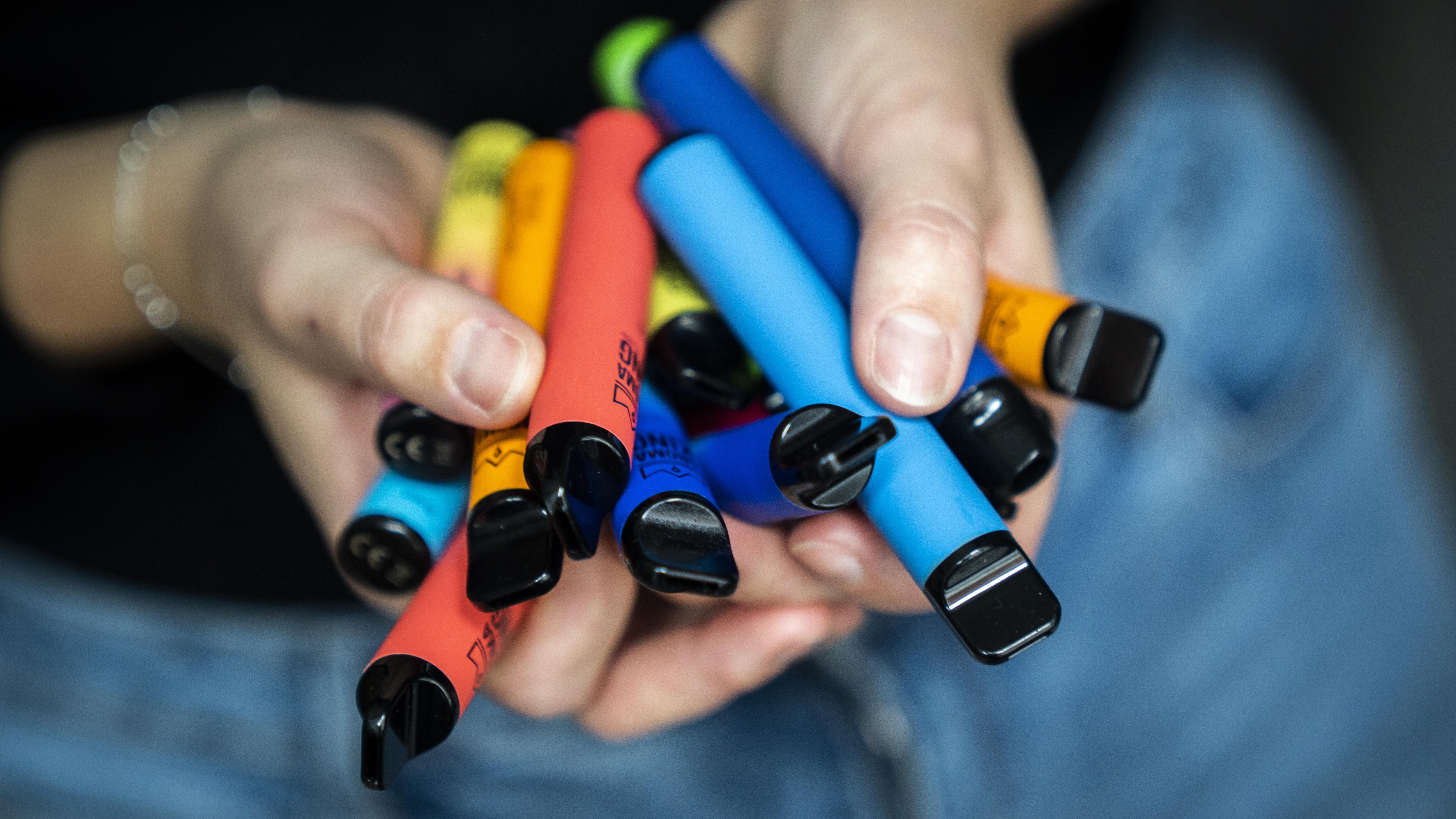 Over 100.000 unge ryger ulovlige e-smøger: 'Ingen kan være tilfredse ...