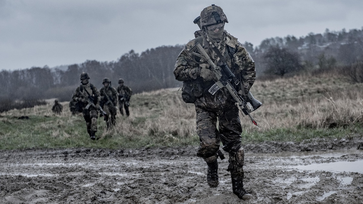 Danmark klar til at sende fredsbevarende tropper til Ukraine | Politik | DR