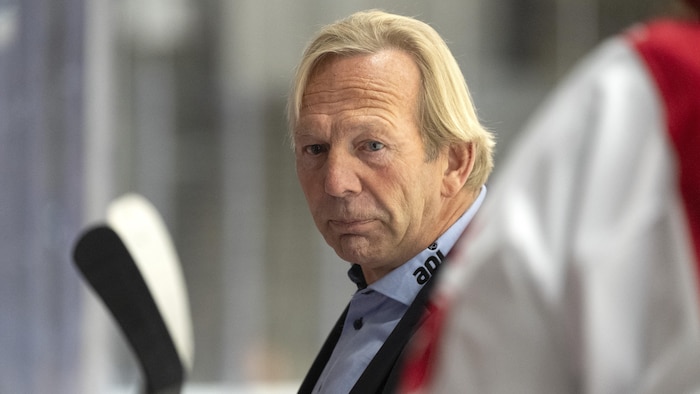 Efter fiasko skifter Olaf Eller job i dansk ischockeyklub | Kort sport | DR