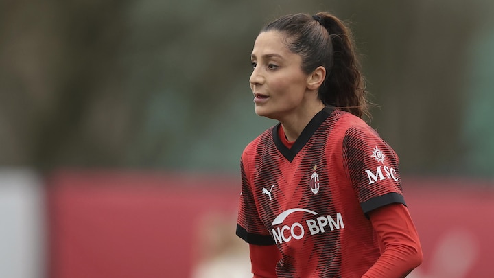 Nadia Nadim skifter til svensk storklub | Kort sport | DR