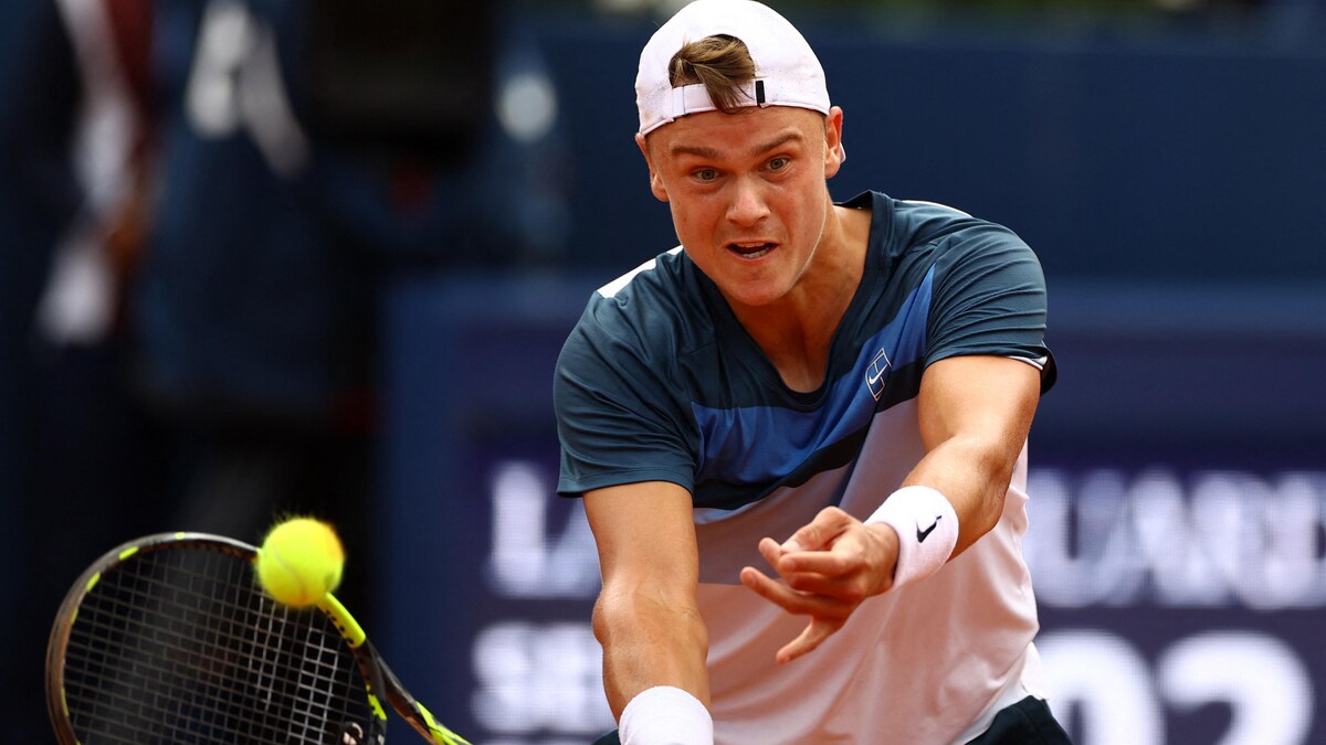 Magtdemonstration sender Rune i finalen | Tennis | DR