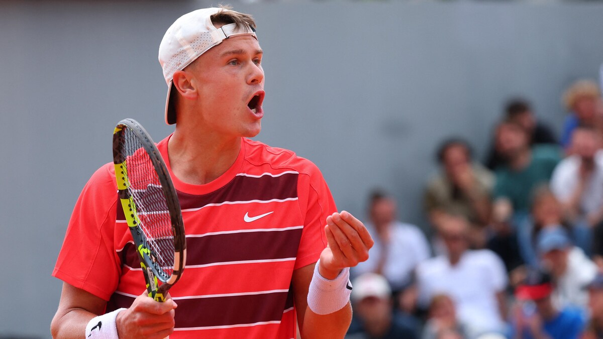 Holger Rune overvinder sløj start og spiller sig videre ved French Open | Tennis | DR