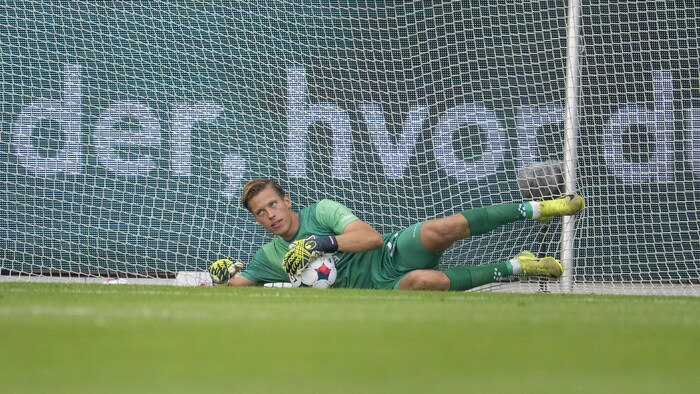 Svensk kæmpebrøler koster AGF i Haderslev | Kort sport | DR