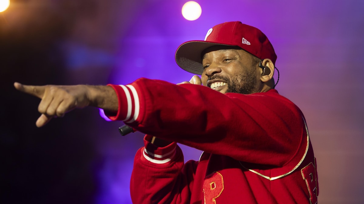 Stak Oscar-vært en syngende lussing – nu indtager Will Smith Smukfest ...