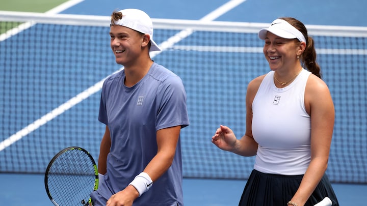 Holger Rune taber i nyt US Open-koncept | Kort sport | DR