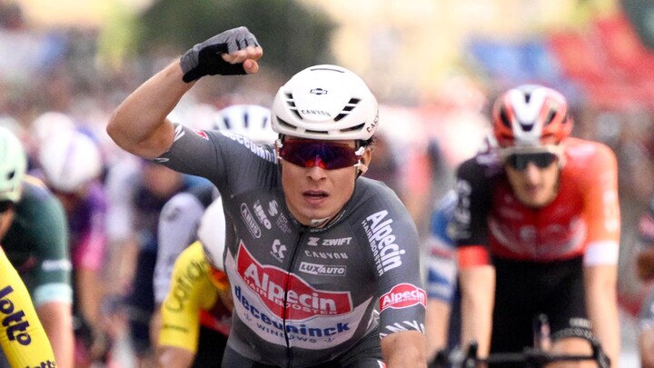 Stjernesprinter vinder kaotisk spurt - ung dansker blander sig i ...