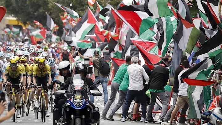 Det betaler sig at protestere - men det får ikke Israel smidt ud af ...