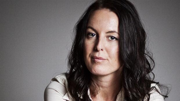 Forfatter af ungdomsbøger: Godt med ældre læsere | Bøger | DR