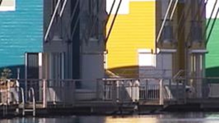 Flydende huse beskytter mod stormflod | Nyheder | DR