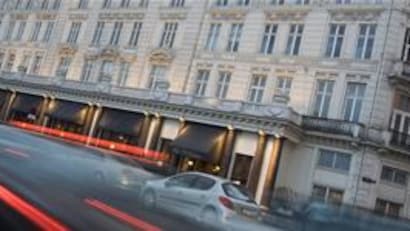 Sur smiley til Hotel D?Angleterre | Penge | DR