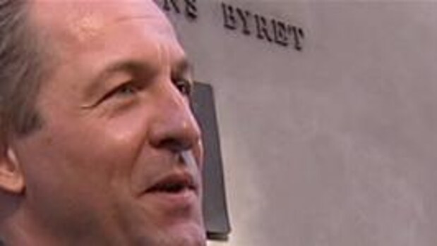 Forlag: Bogsag er blevet absurd | Indland | DR