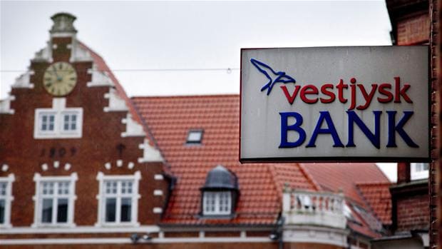 Skift bank og spar op til 37.000 kroner om året | Penge | DR