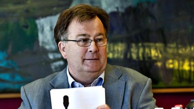 Hjort rækker hånden ud mod kommuner | Politik | DR