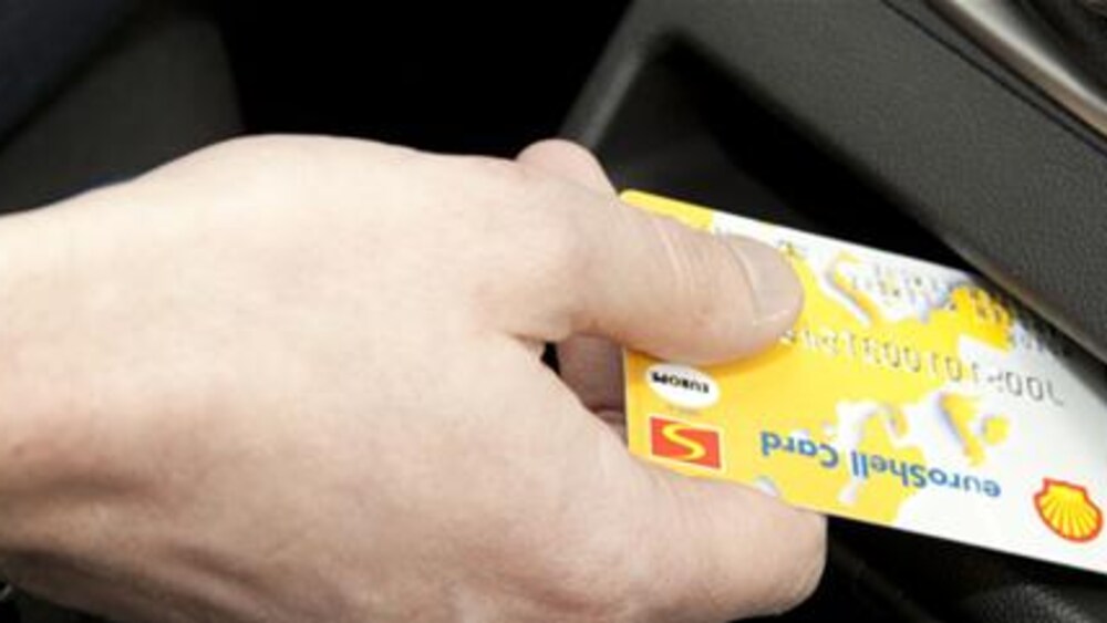 Dyrt at være skødesløs med benzinkortet | Indland | DR