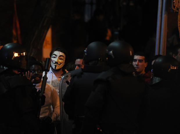 BILLEDSERIE: Voldsom protest mod spareplan | Nyheder | DR