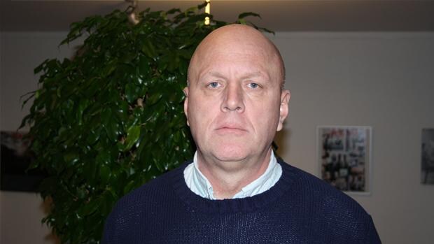 Politifolk i protest: Fotovogne koster folk fra gaden | Syd- og ...