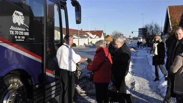 Flere tager bussen mellem København og Jylland | Indland | DR