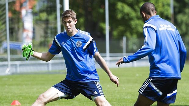 Emil Berggreen er tvivlsom til Montenegro-kamp | Herrelandsholdet | DR