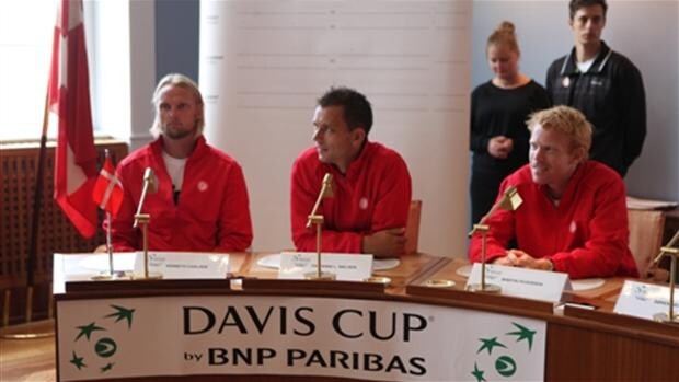 Hurtigt tennisunderlag skal hjælpe Danmark | Tennis | DR