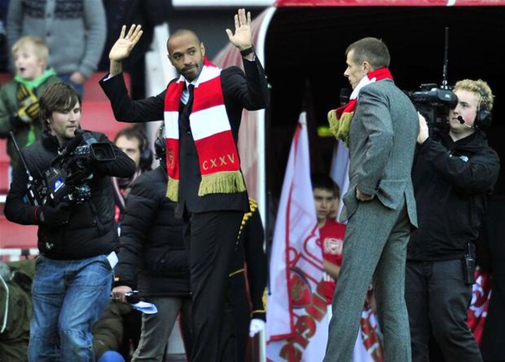 Thierry Henry er på plads i Arsenal | Fodbold | DR