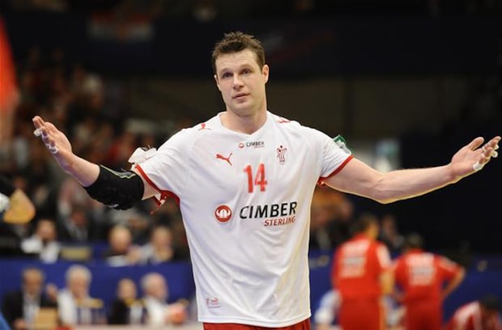 DHF forsvarer sig i Michael Knudsen-sag | Herreligaen | DR