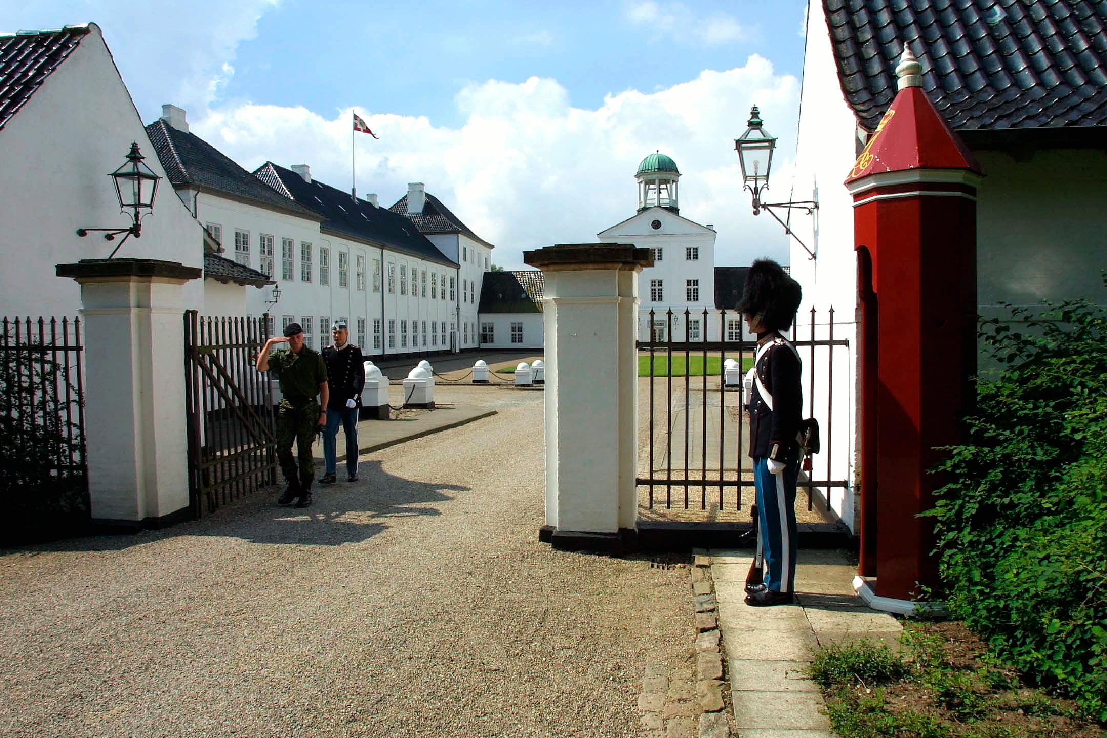 BILLEDER og GRAFIK Her er dronningens slotte | Indland | DR