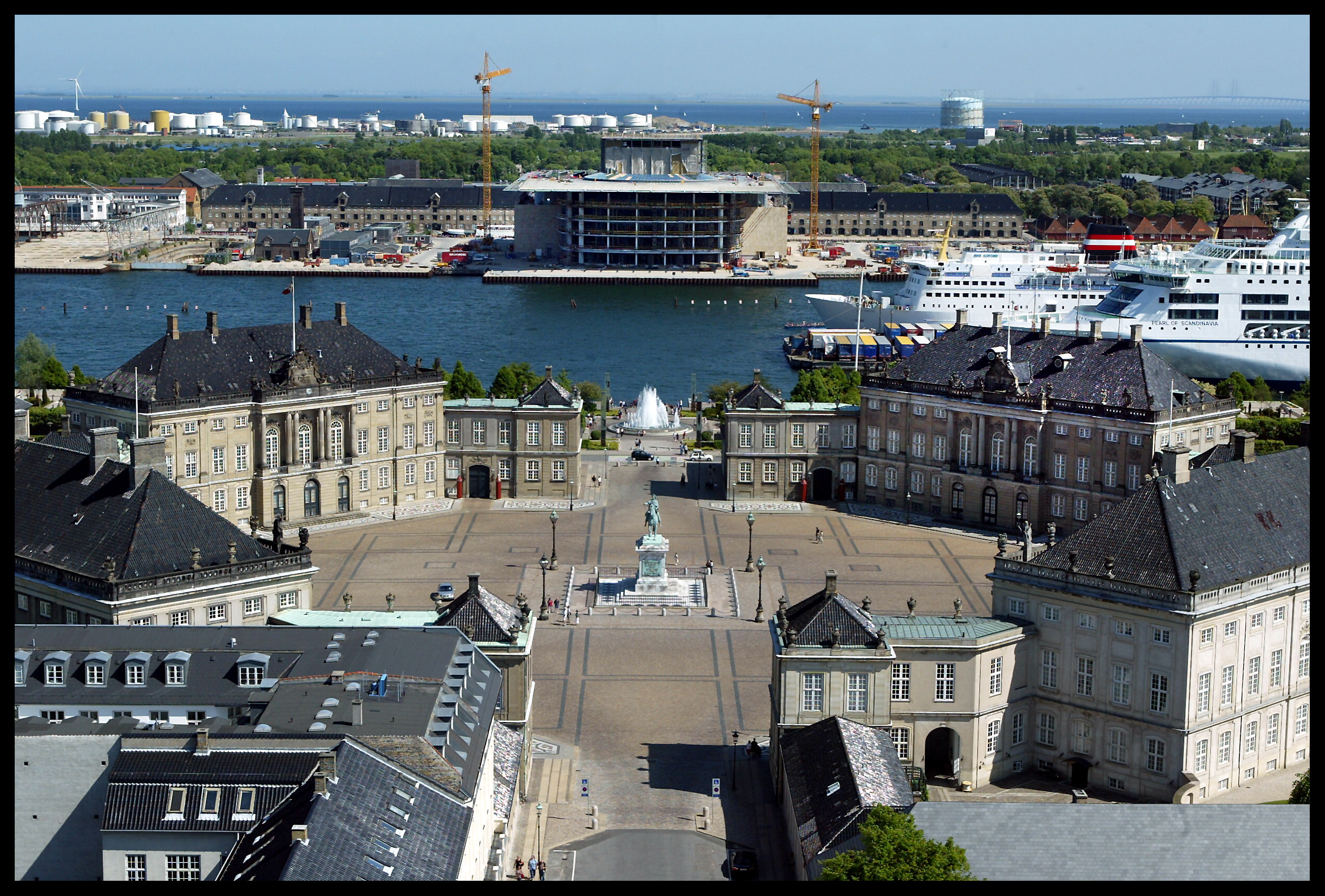 BILLEDER og GRAFIK Her er dronningens slotte | Indland | DR